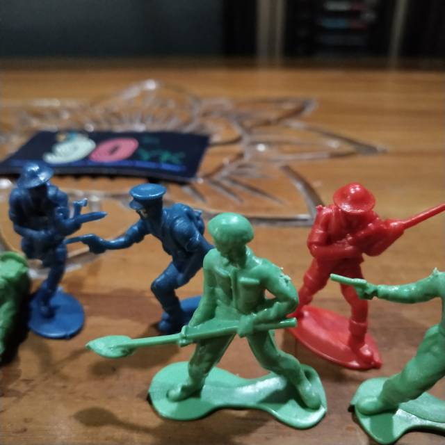 Jual Action Figure TENTARA Armymen Jadul Kecil 4cm. Mainan Patung ARMY MEN Plastik Anak 90an 1 ...