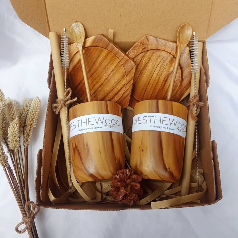 Jual Hampers couple mug Jati / Hampers kayu jati / kado pernikahan ...
