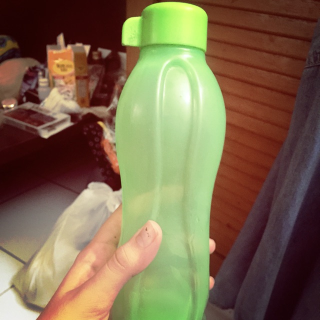 Jual Botol hijau tupperware | Shopee Indonesia