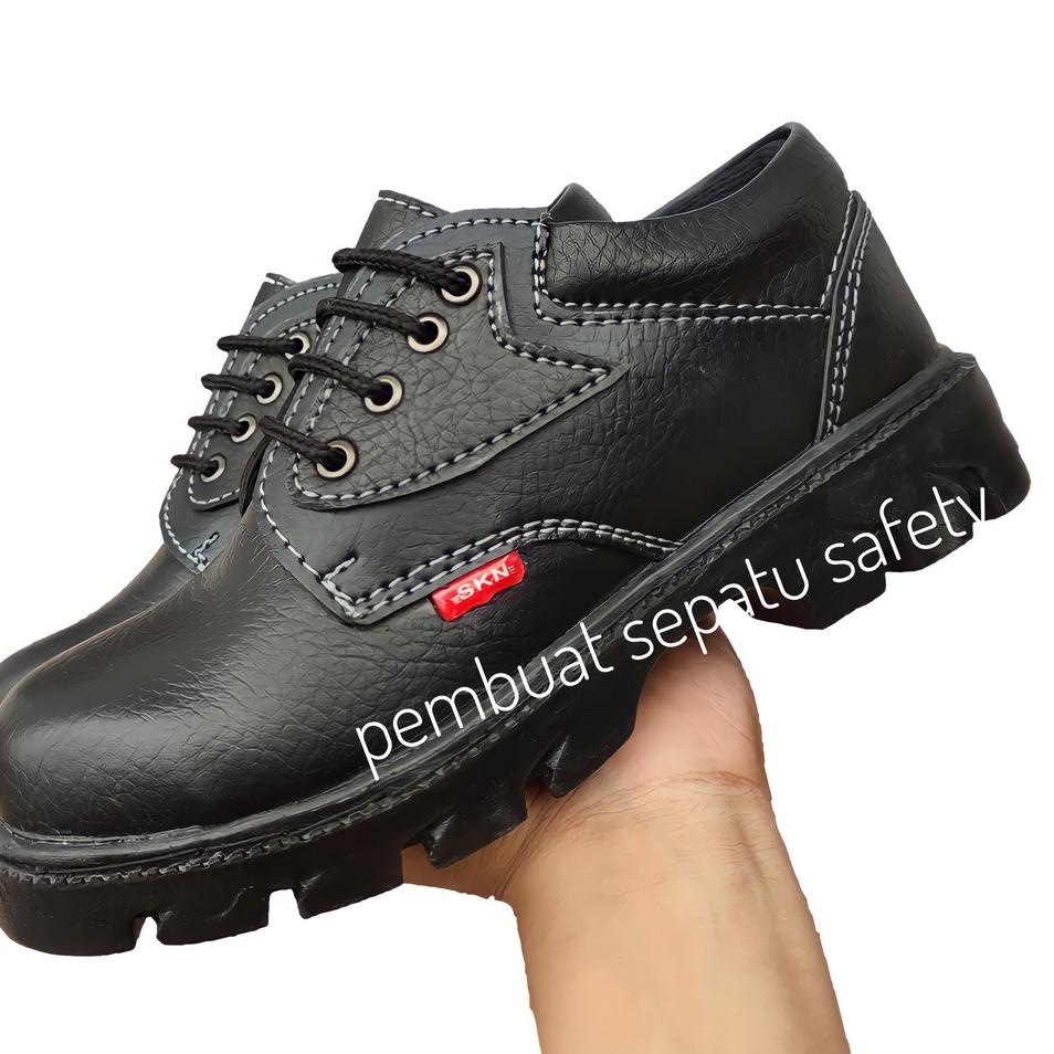 Jual 이 Sepatu Safety Slip On King Skn Ujung Besi Anti Slip Tidak Licin ...