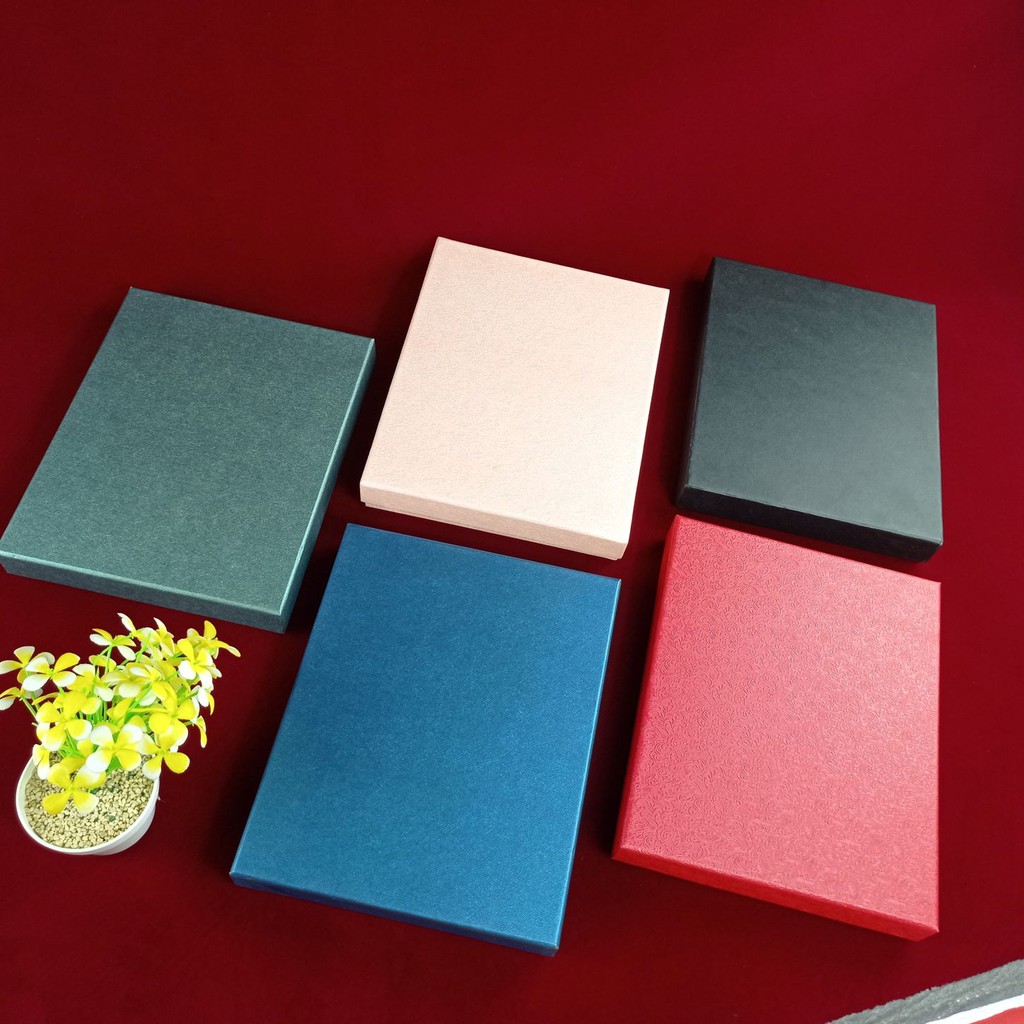 Jual BOX HAMPERS - HARD BOX - KOTAK KADO - ukuran 25 cm x 20 cm x 3.5 ...