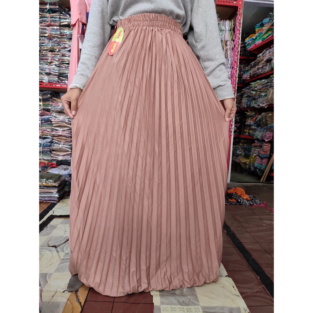 Jual Rok Plisket PREMIUM AURA MAYUNG by AURA Jersey Hyget Lipatan Besar | Shopee Indonesia
