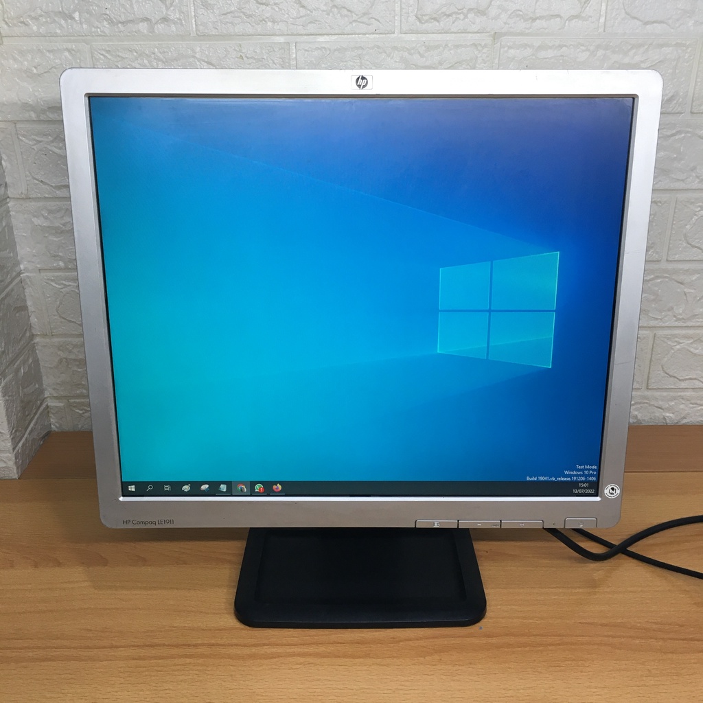 Jual Layar Monitor Komputer 19 Inch Kotak Gambar Normal | Shopee Indonesia