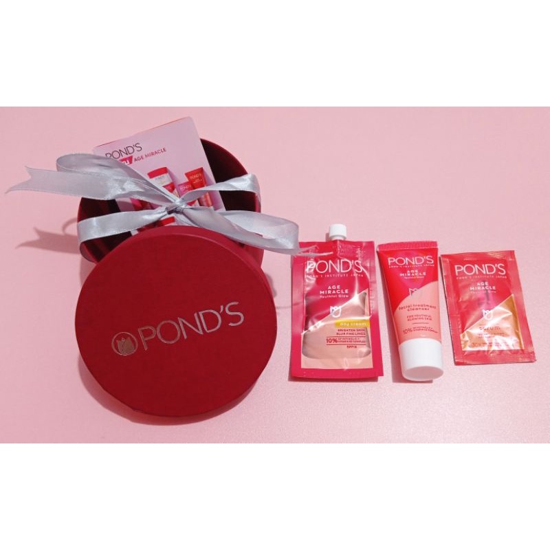 Jual PONDS Age Miracle Mini Youthful kit - Gift sample Trial Pack (3 ...