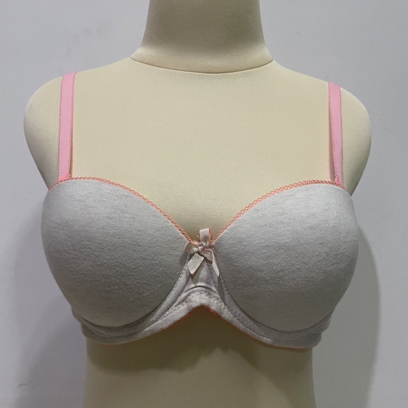Jual Bra Young Hearts - 70B/34B (USED) | Shopee Indonesia