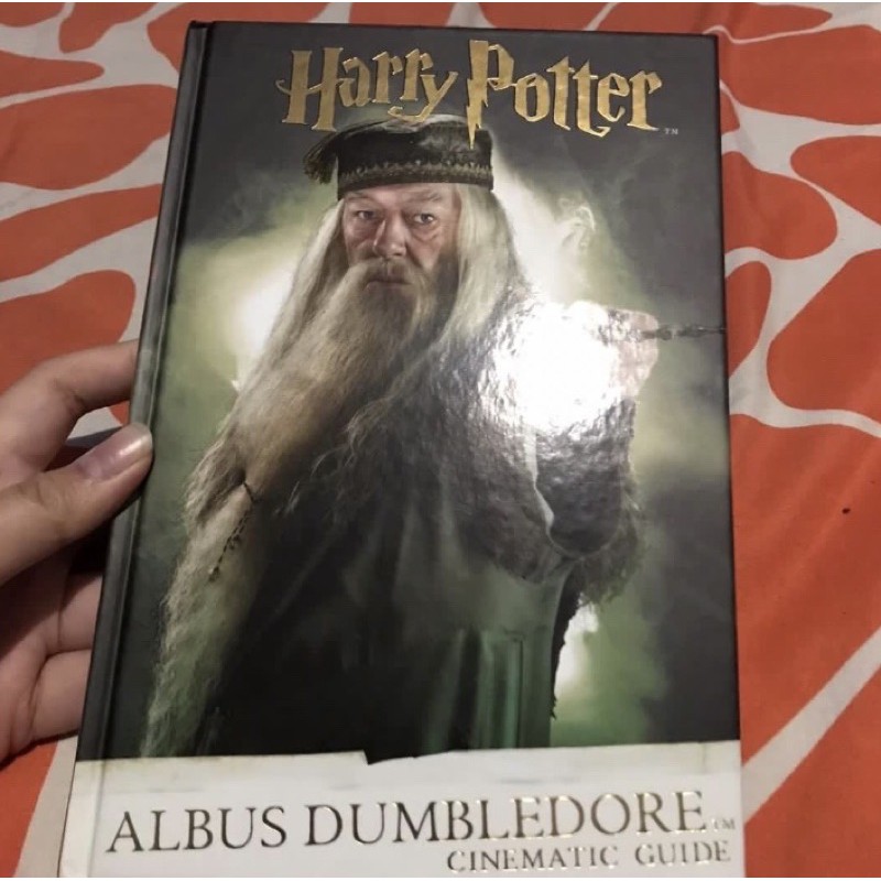 Jual Buku Harry Potter Albus Dumbledore Cinematic Guide | Shopee Indonesia
