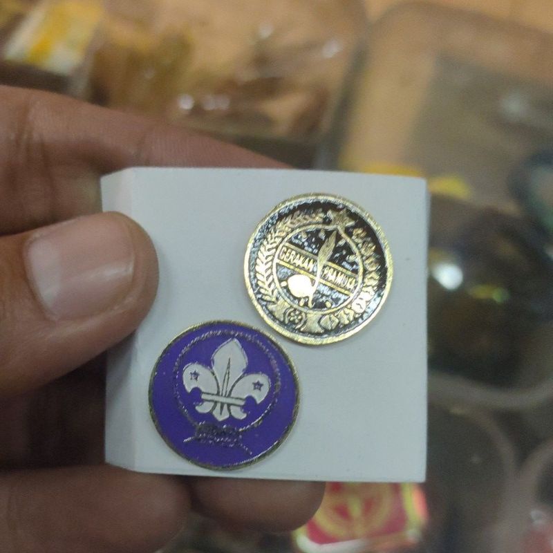 Jual kitri dan WOSM Pramuka Putri dan putra peniti | Shopee Indonesia