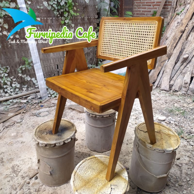 Jual KURSI KAFE MINIMALIS MODEL A DUDUKAN KAYU JATI SANDARAN PUNGGUNG ...