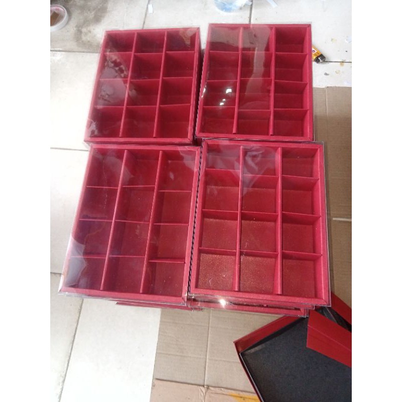 Jual box sekat 12 (4cm persekat dan tinggi 3,5 cm) | Shopee Indonesia