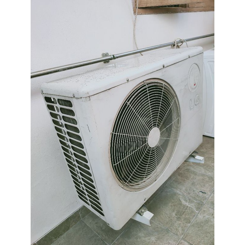 Jual outdoor AC 2pk LG R22 Bekas/second kondisi berfungsi dengan Normal ...