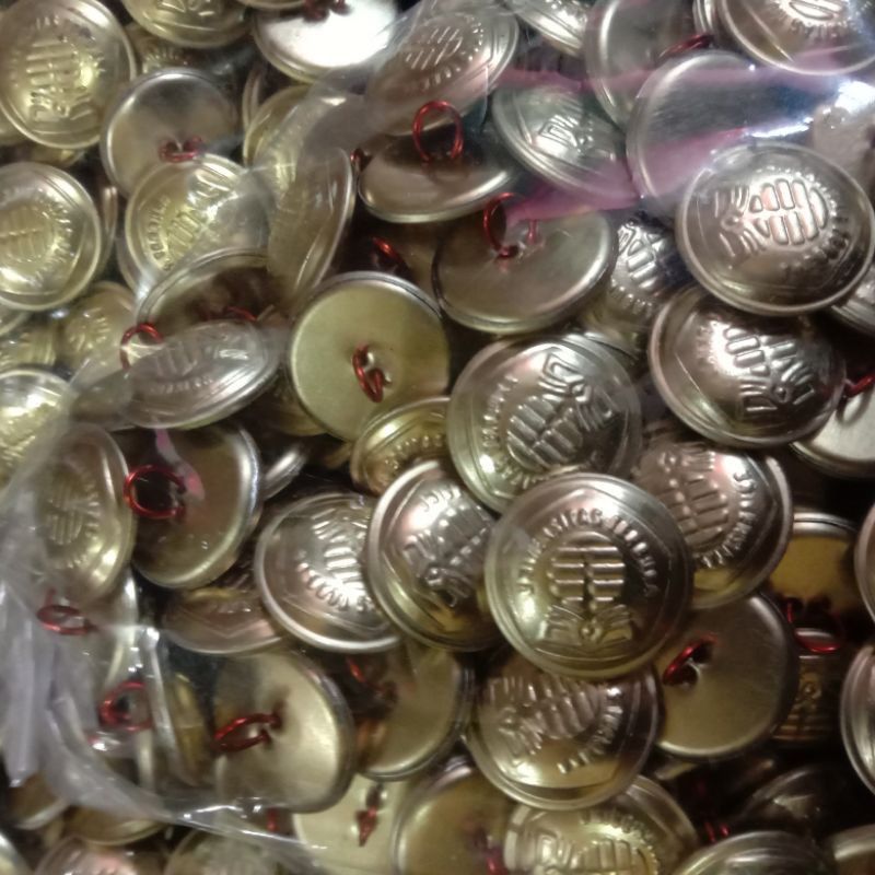 Jual kancing jas almamater ut, kancing almet ut, kancing custom ut ...