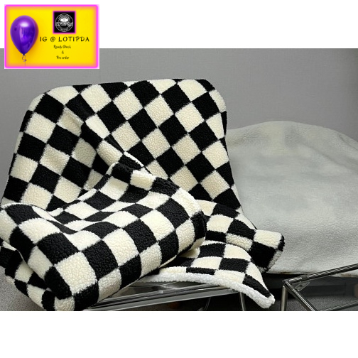 Jual MMD_blanket Checkerboard Puffy Blanket/Knee Blanket Original from ...