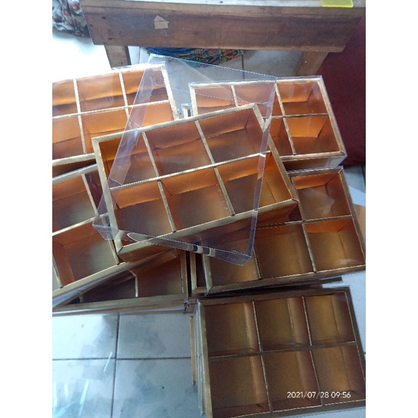 Jual box sekat 6 (5cm persekat dan tinggi 4 cm) | Shopee Indonesia