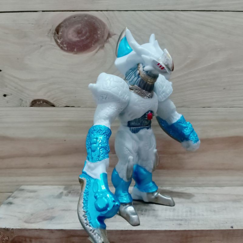 Jual 14 cm recast bandai ultra monster ultraman geed galactron mk2 ...