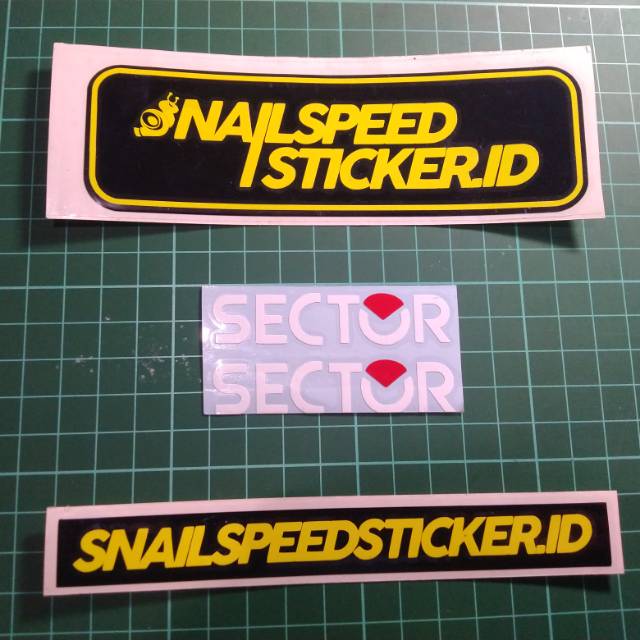 Jual Sticker helmet visor universal logo Sector 2s | Shopee Indonesia