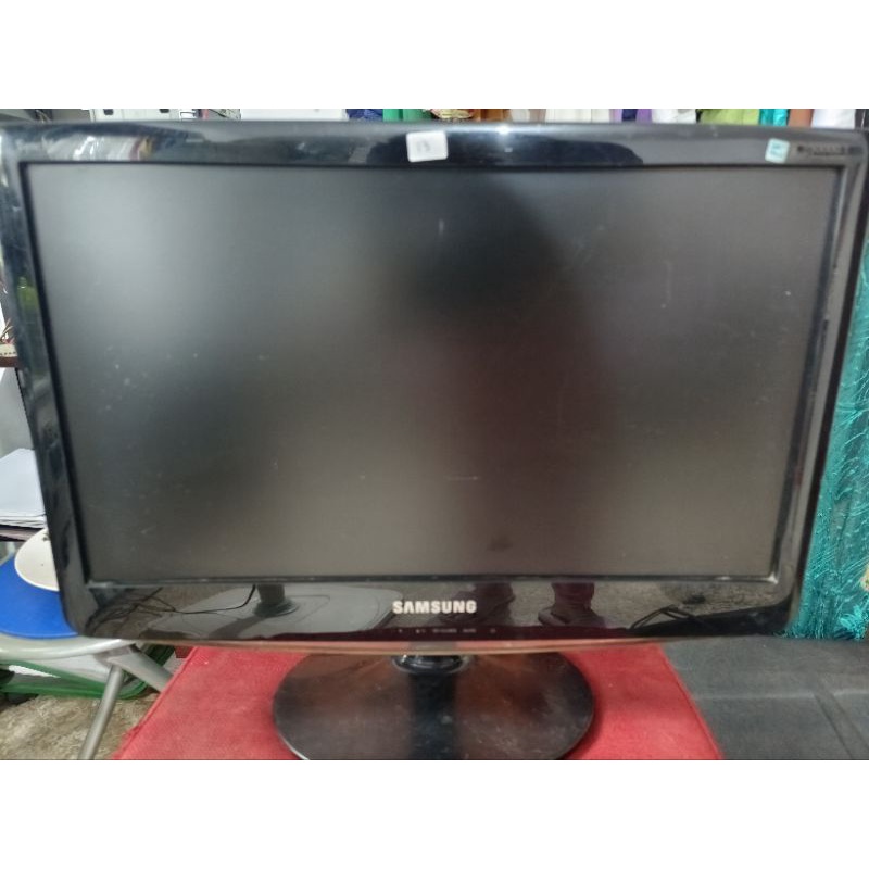Jual MONITOR LCD SAMSUNG 19 INCH 19" B1930 SYNCMASTER SECOND BEKAS FUNGSI NORMAL MINUS LAYAR ...