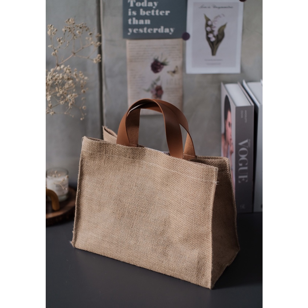 Jual (READYSTOCK) MARHENNA GONI / TAS GONI / JUTE BAG SIZE L (30x14x25 ...