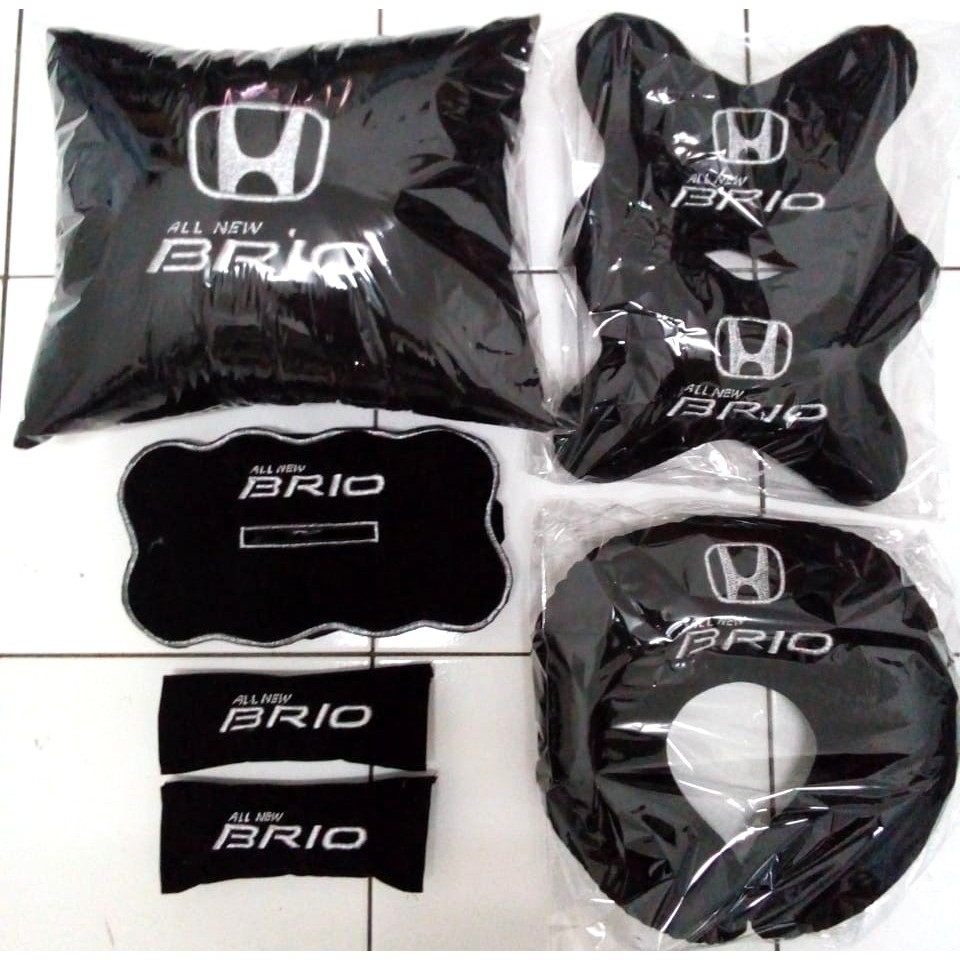 Jual Honda all new Brio bantal mobil custom 5 in 1 aksesoris interior ...