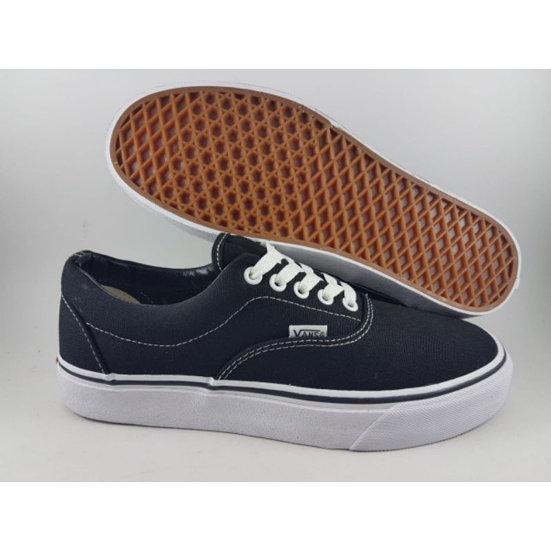 Jual Vans Era Classics (free tali sepatu extra) | Shopee Indonesia
