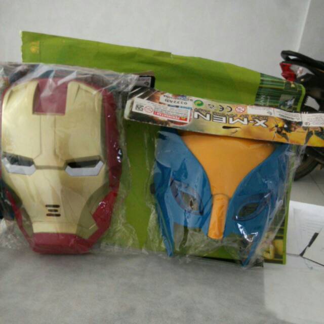 Jual Topeng iron man dan batman | Shopee Indonesia