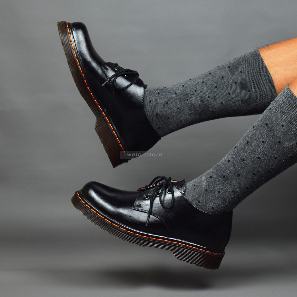 Jual Sepatu Low Boots Pria Kulit Asli 3 Holes Boots Klasik Pendek Kerja ...