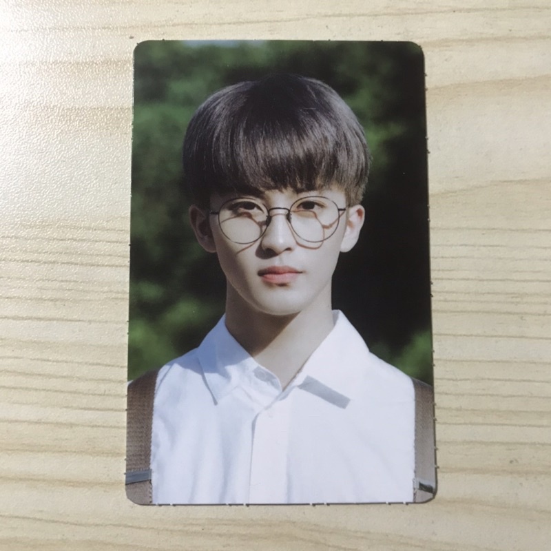 Jual MARK DAD VER 1 PC PHOTOCARD NCT (BOOKED) | Shopee Indonesia