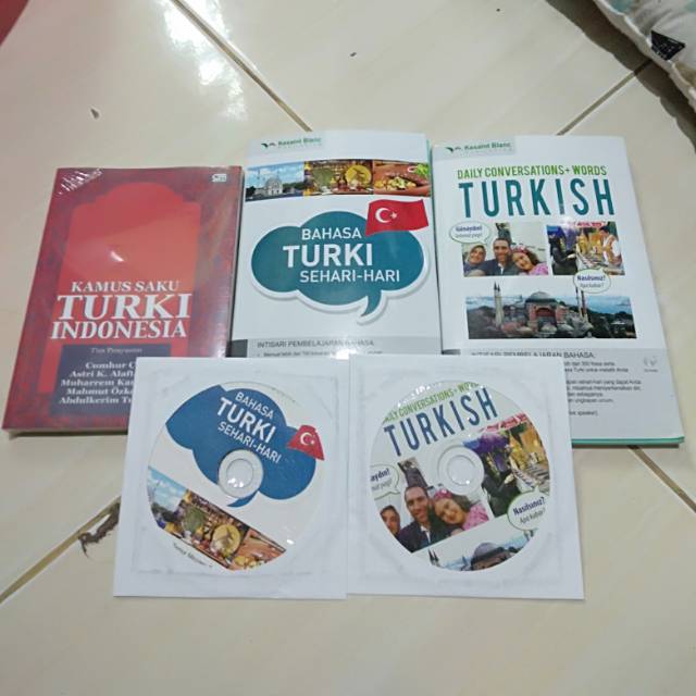 Jual Paket kamus turki indonesia + daily conversations words turkish ...