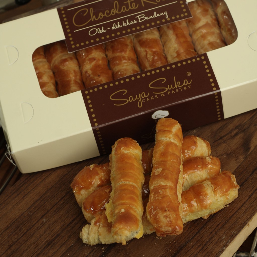 Jual Choco Roll | Coklat Roll | Kue Coklat | Oleh-Oleh Bandung | Shopee ...