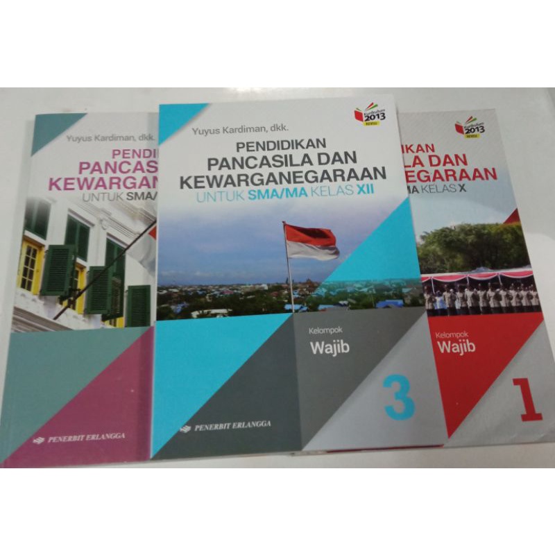 Jual BUKU PENDIDIKAN PANCASILA DAN KEWARGANEGARAAN UNTUK SMA KELAS 10,11,12 | Shopee Indonesia