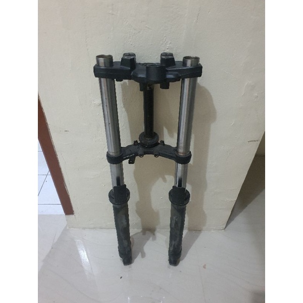 Jual shockbreker shock depan set segitiga fork z250 z 250 fi 2 250fi ...