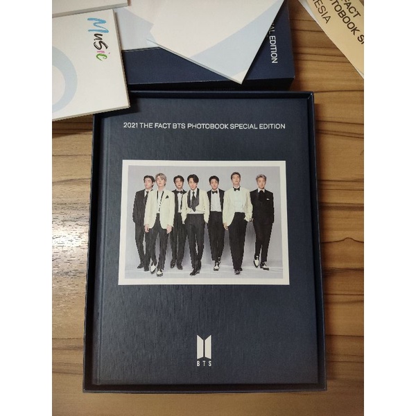 Jual 2021 TMA BTS Photobook Special Edition + Poster | Shopee Indonesia