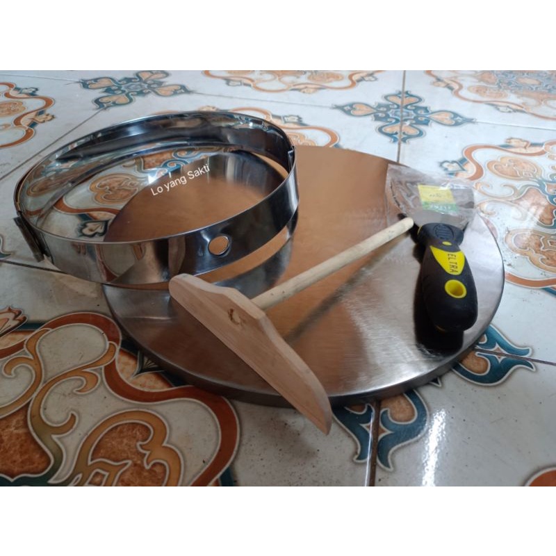 Jual Loyang Crepes Baja Paket Komplit ( Loyang+segitiga+peratakayu+ring api+kape) Ukuran 26cm ...