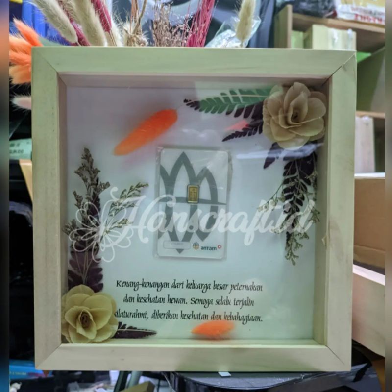 Jual frame/pigura/ bingkai kado unik figura box 3D dried flower (bunga ...