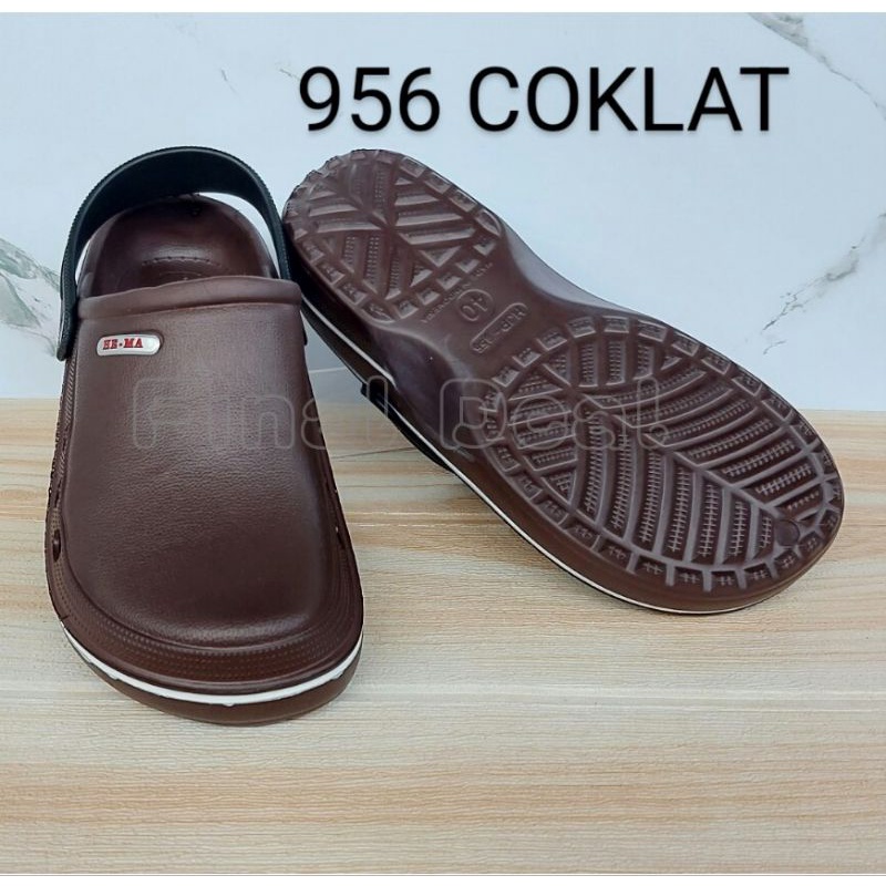 Jual Sandal Medis Perawat Hitam Hema, Sandal Kodok, Sendal Rumah, Kamar ...