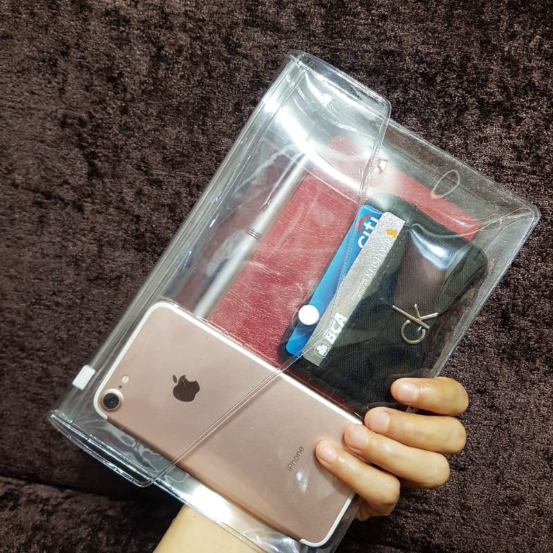 Jual dompet masker | dompet mika clear | mika zipper | clutch mika ...