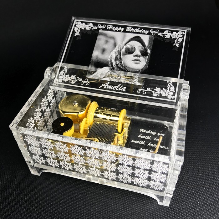 Jual MUSIK-KOTAK- KOTAK MUSIK AKRILIK BESAR 9X6X5CM ODS -KOTAK-MUSIK ...