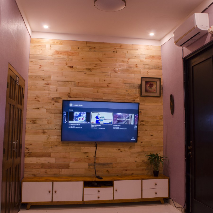 Jual [ Backdrop TV / Rak Tv kayu | Shopee Indonesia