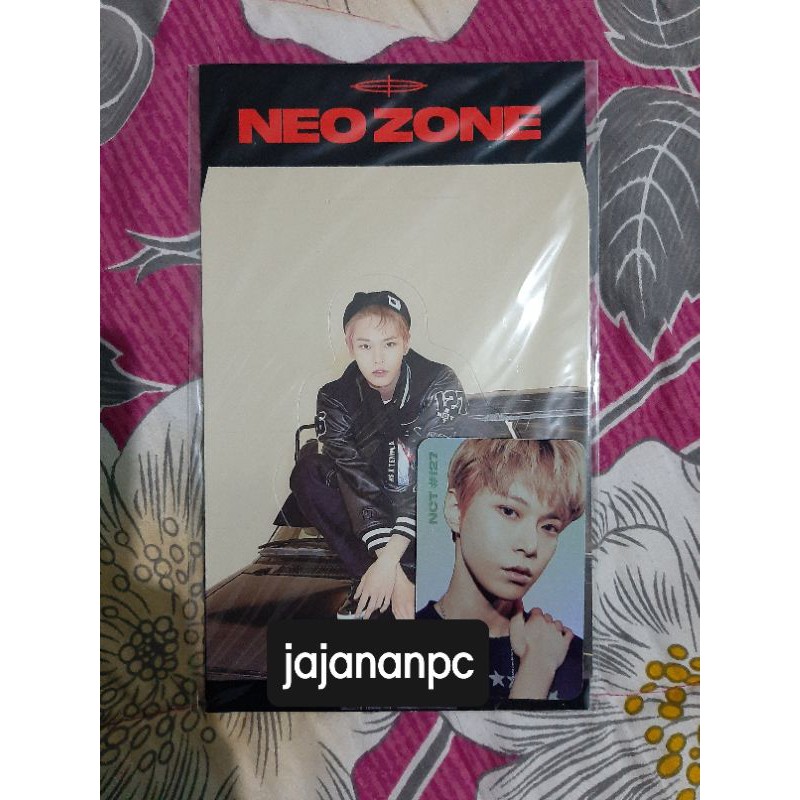 Jual holo standee neozone doyoung | Shopee Indonesia