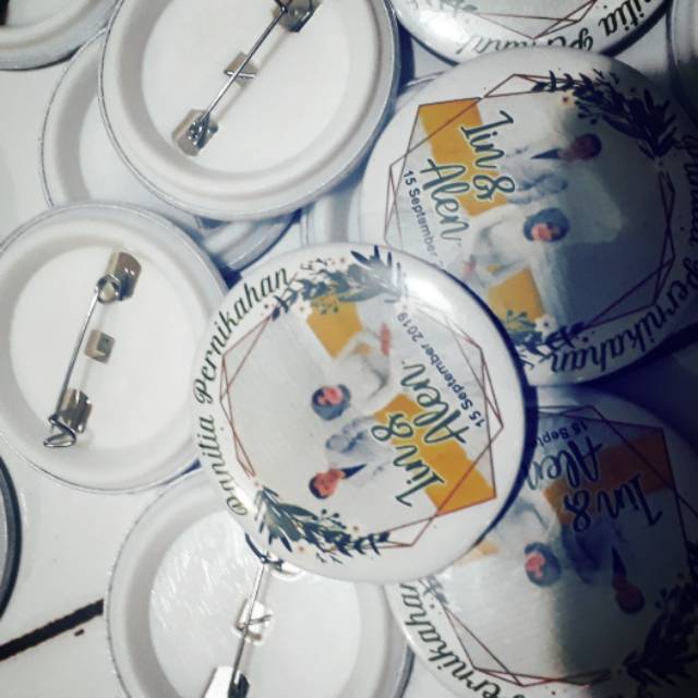 Jual Pin panitia 44 | Shopee Indonesia