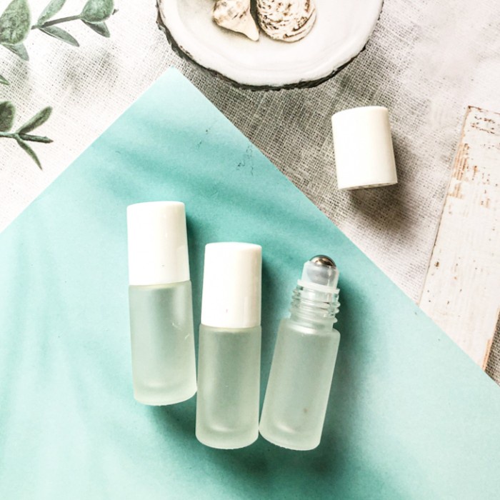 Jual Botol Roll On 5ml Kaca Frossted Doff Putih Tutup Putih Metal ...