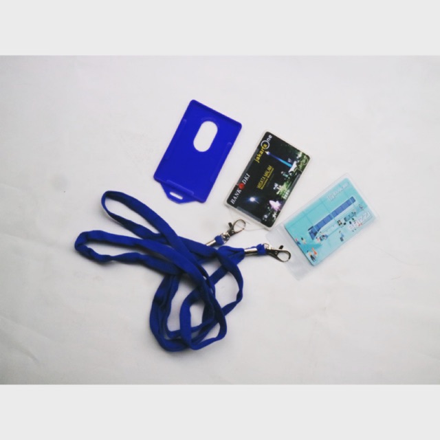 Jual NAME TAG TRANS/NAME TAG/PELINDUNG KARTU NAMA/KALUNG | Shopee Indonesia