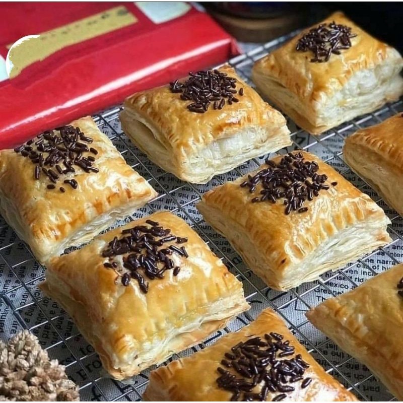 Jual (10pcs) KUE PASTRY CROISSANT RENYAH SIAP SAJI / CAMILAN KUE PASTRY ...