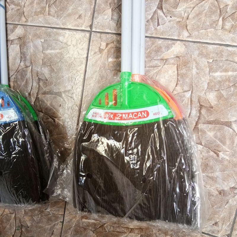 Jual sapu lantai 2 macan asli / sapu 2 macan asli / broom 2 macan ...