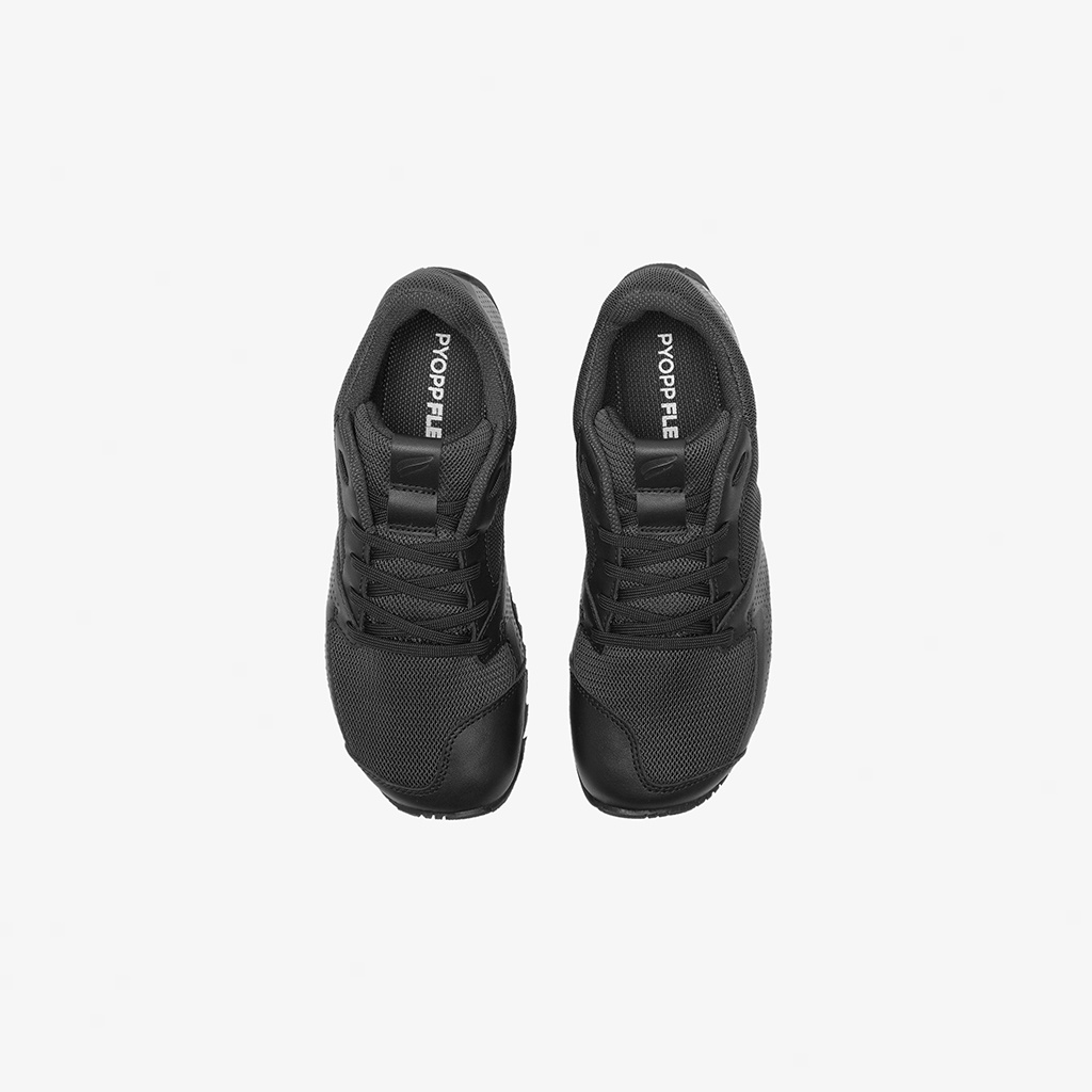 Jual PYOPP FLEDGE - Day 01 Barefoot Sneakers - Black On Black | Shopee ...