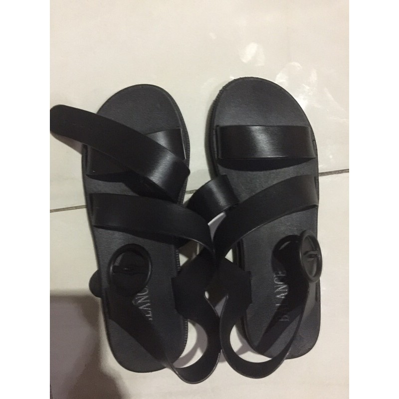 Jual sepatu sandal hitam | Shopee Indonesia