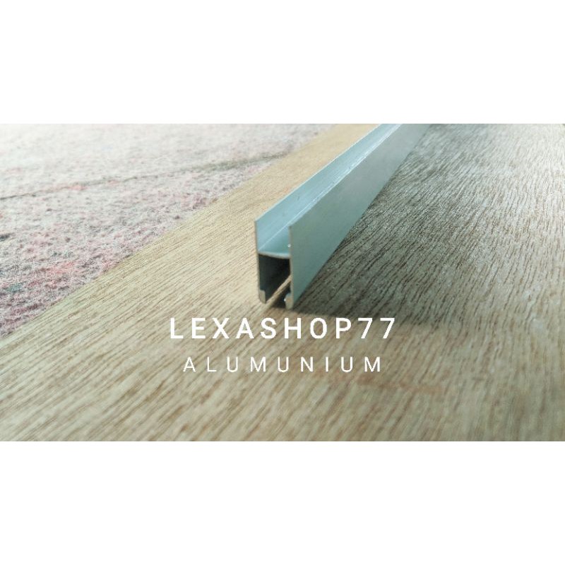 Jual REL KACA SHOWCASE ETALASE ALUMUNIUM per meter | Shopee Indonesia