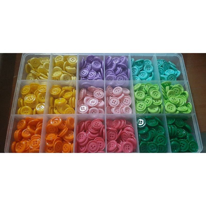 Jual Kancing Plastik Besar Warna Ukuran 2Cm | Shopee Indonesia
