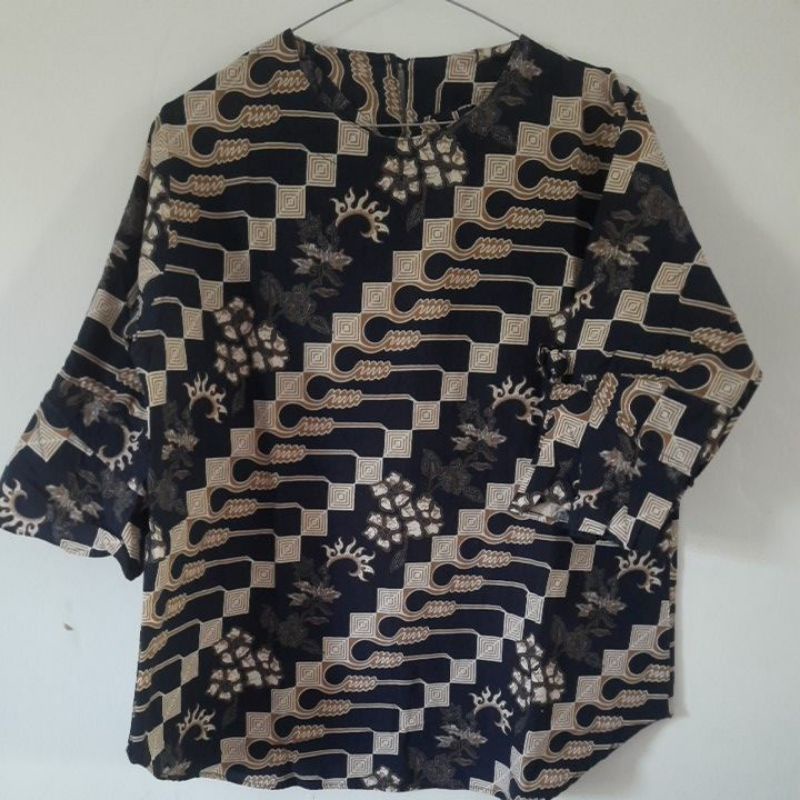 Jual batik navy / batik kekinian / blouse batik | Shopee Indonesia