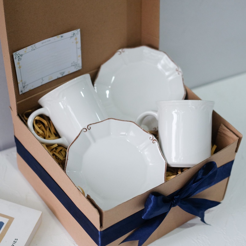Jual Hampers Set Mug Piring - Royal White (Mug & Cake Plate) | Shopee ...