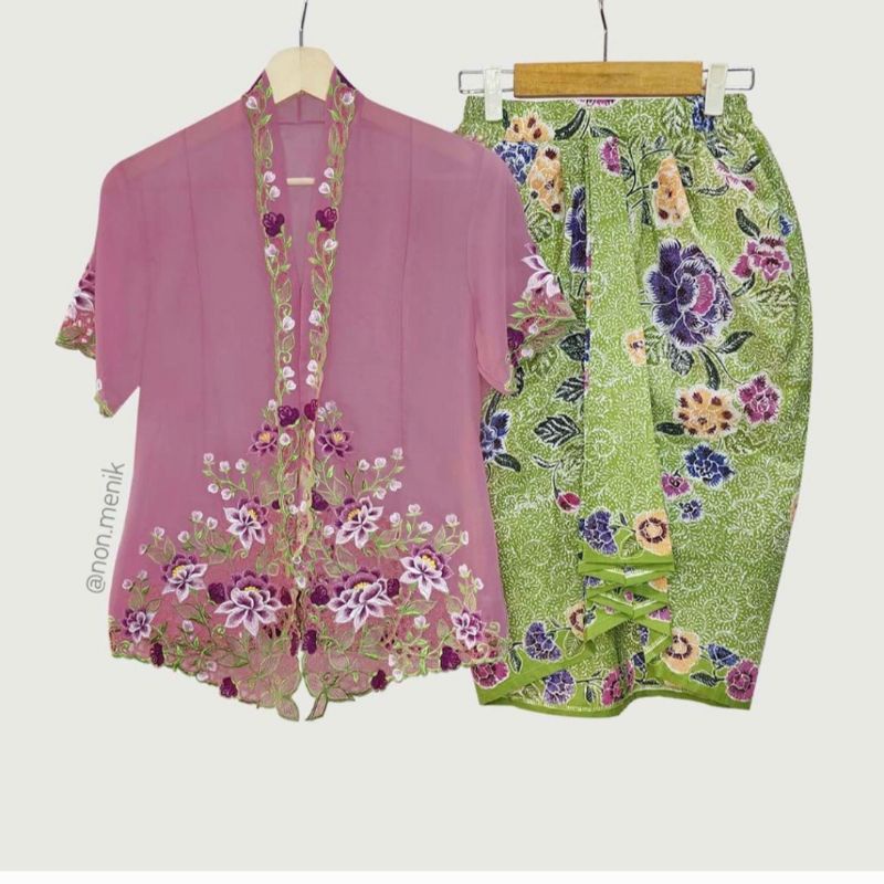 Jual S KEBAYA DUST PINK DAN ROK ENCIM | Shopee Indonesia